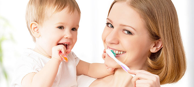 How to Clean Your Baby’s Teeth? | EvyBaby.com